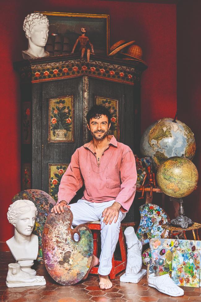 Extraordinary Collections - Gifts from France